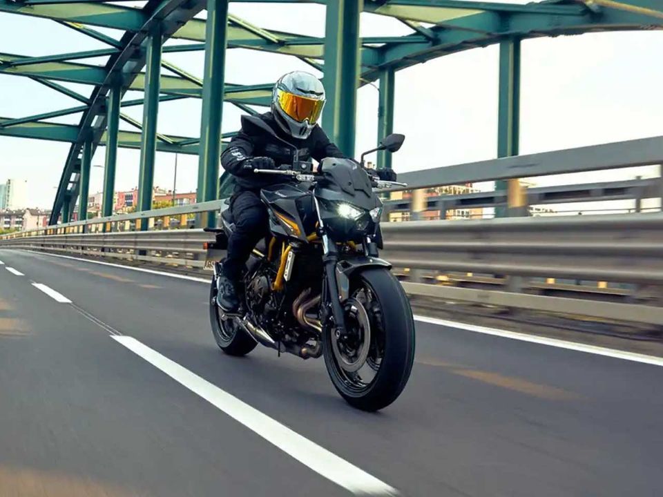 Kawasaki Z650 S 2026 estreia com novo design e mais tecnologia - MOTOO