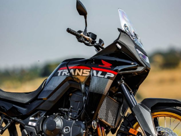Honda Transalp 750 2026 oficialmente lançada; preço e fotos - MOTOO