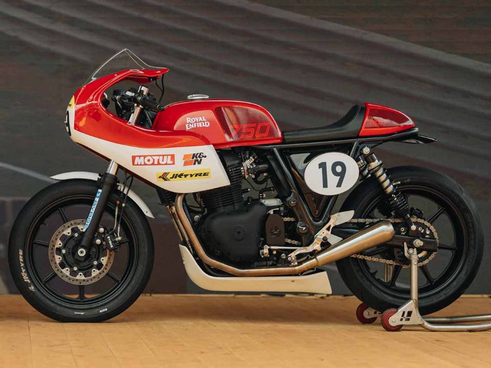 Royal Enfield mostra a Continental GT-R 750 na Índia - MOTOO